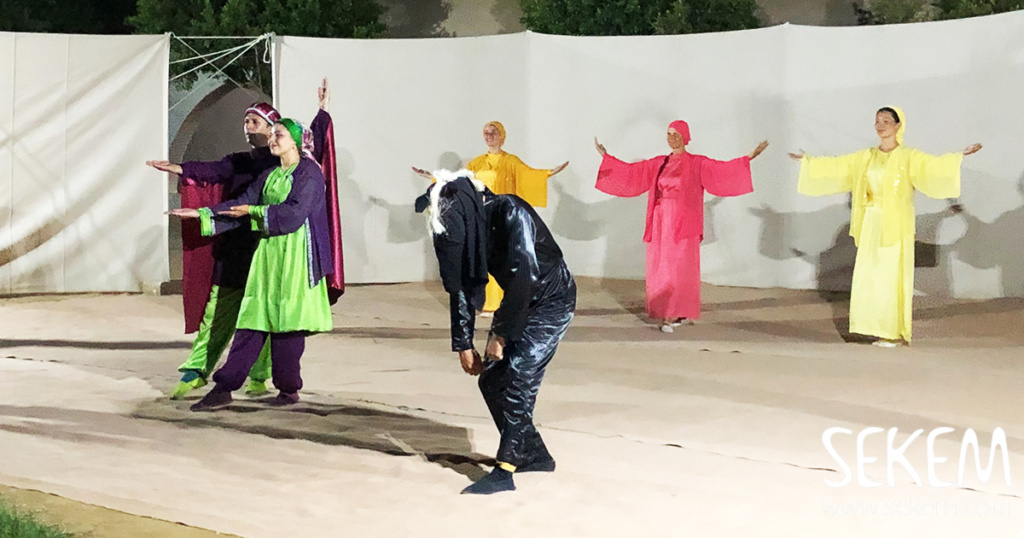 “Gamil w Gamila” Plays In The Heart of The Egyptian Desert – SEKEM